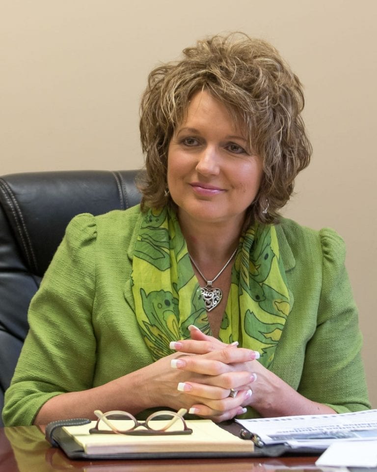 Rep. Liz Pike announces she will step away from political office ...