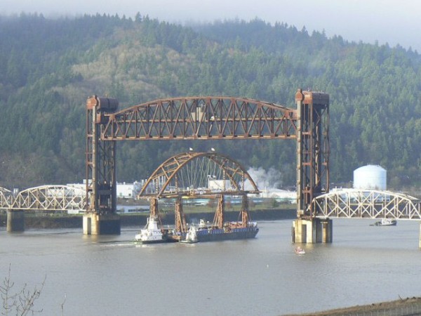 Opinion: Oregon and Washington DOTs plan too low a bridge – again ...