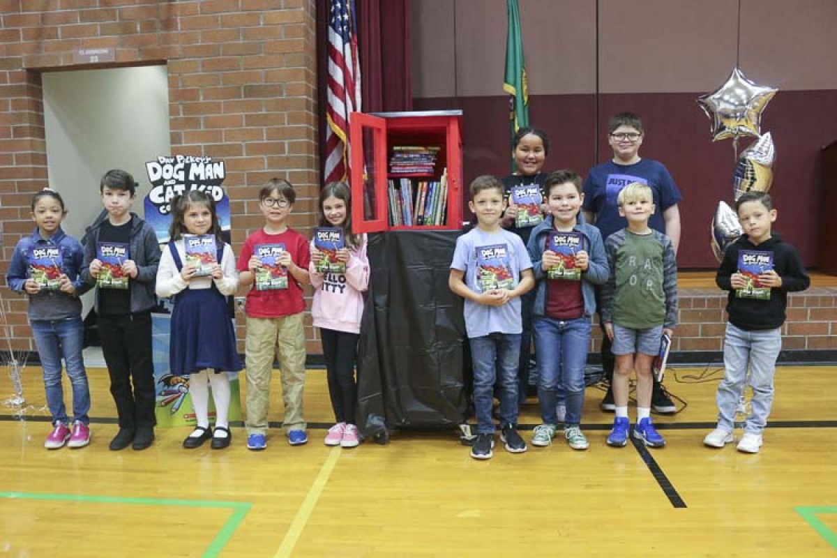 Vancouver Public Schools unveils new Little Free Library at Heights ...
