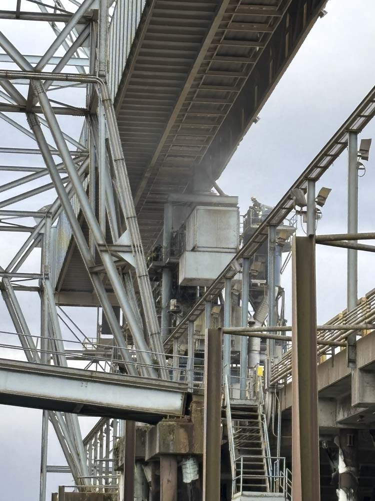 Vancouver firefighters respond to ship loader fire at the Port of ...