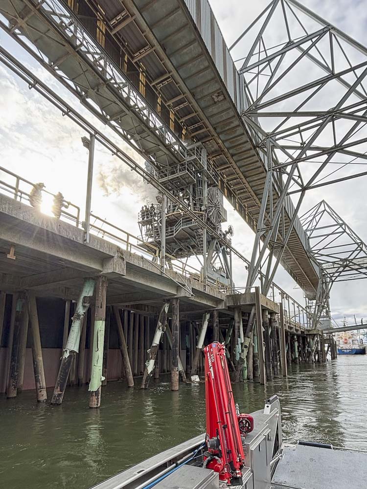 Vancouver firefighters respond to ship loader fire at the Port of ...